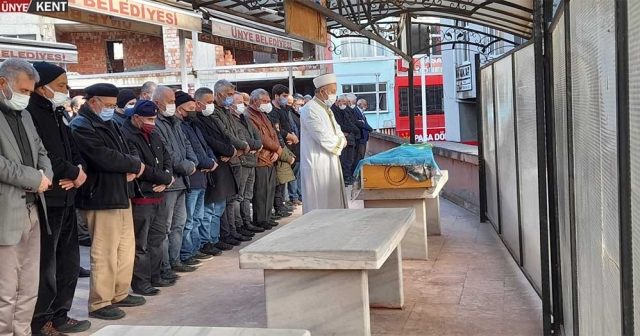 Minüre Savaş vefat etti Minüre Savaş vefat etti