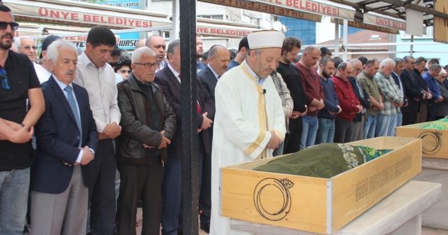 Nezire Öztürk vefat etti